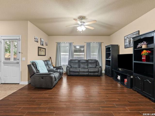 129 Benton Dr