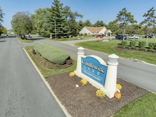 129 Birch Dr SW, Poplar Grove, IL 61065