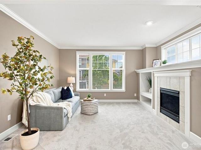 129 Birch St, Fircrest, WA 98466