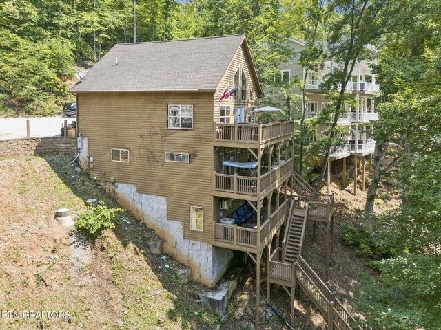 129 Bridgeview Ln, La Follette, TN 37766