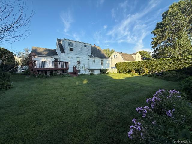 129 Greenway W