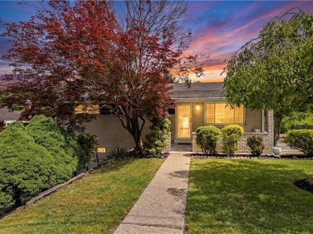 129 Donmor Dr, Pittsburgh, PA 15237
