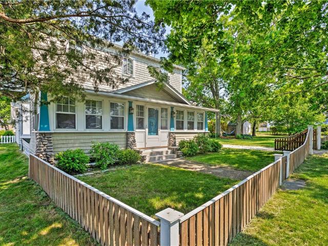 129 Dighton Avenue