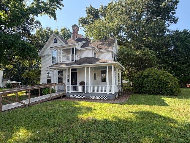129 E 2nd South St, Carlinville, IL 62626