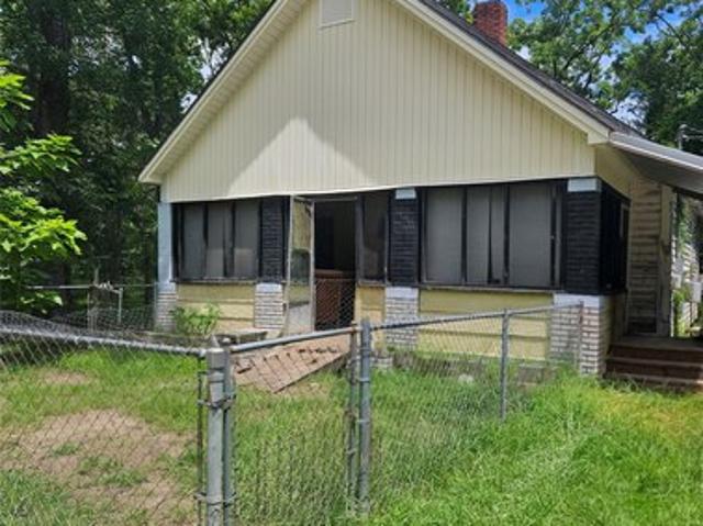 129 E Fleming Ave, Geneva, AL 36340