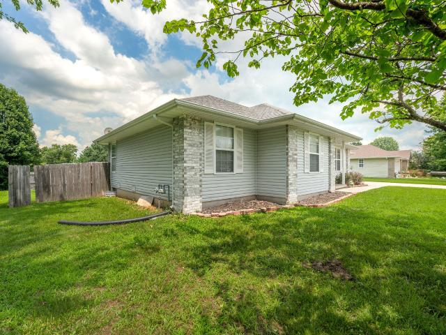 129 E Loyal Street