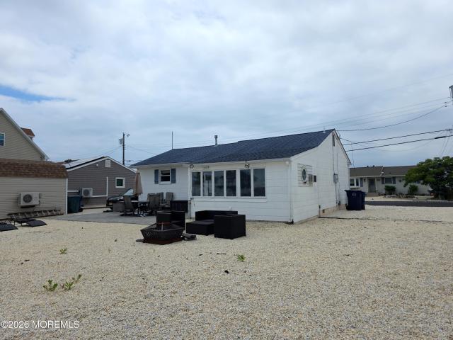 129 E Raritan Drive