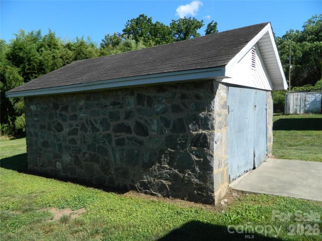 129 Edgebrook Place NW