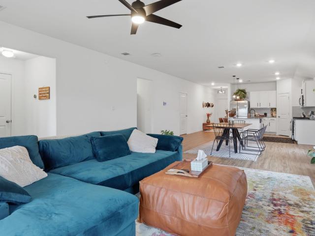 129 Esparza Dr