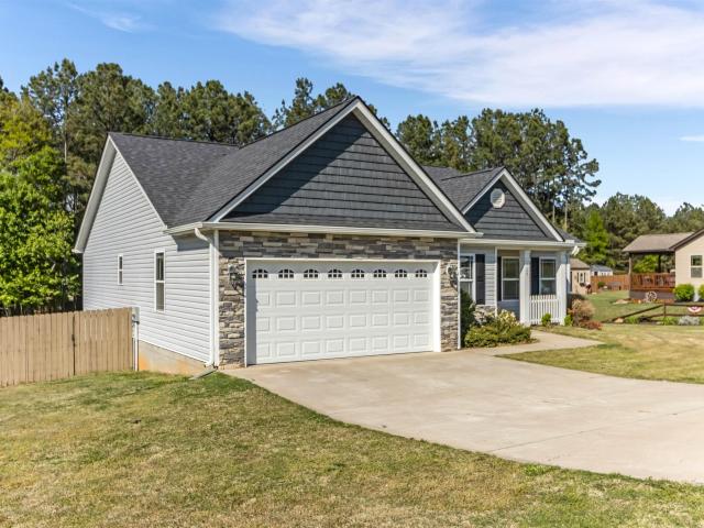 129 Fruitridge Trail
