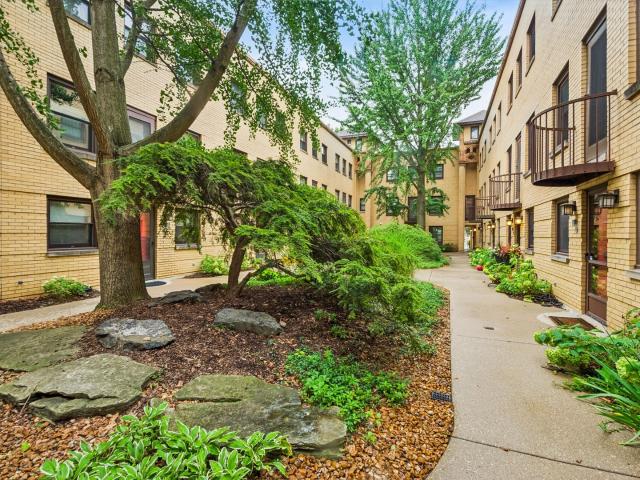 129 Francisco Terrace