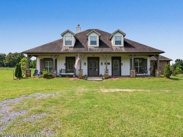 129 Howell Ferry Rd, Lucedale, MS 39452