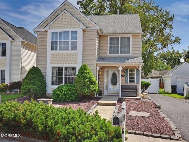 129 Hamlet Ct, Toms River, NJ 08753
