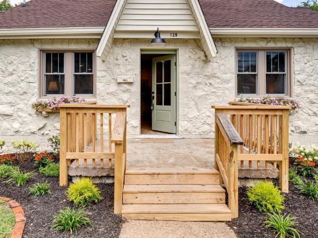 129 Harrington Ave