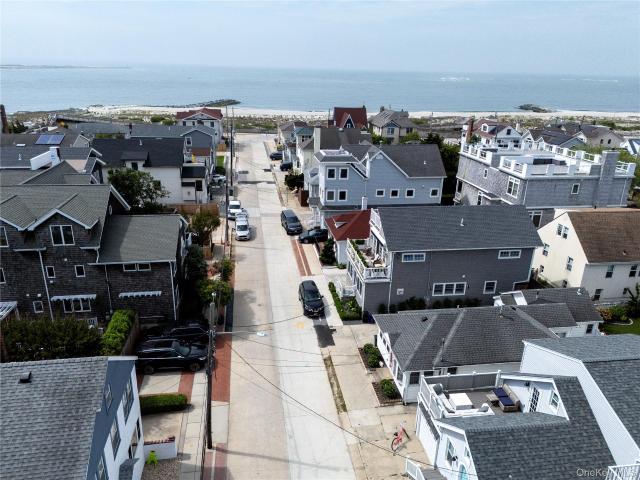 129 Hewlett Avenue