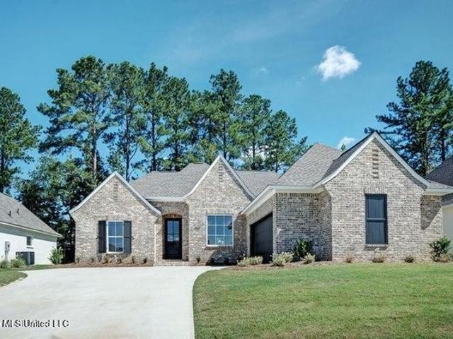 129 Herons Bay Cir, Madison, MS 39110
