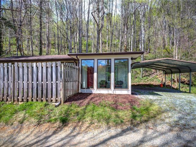 129 J L Norris Drive