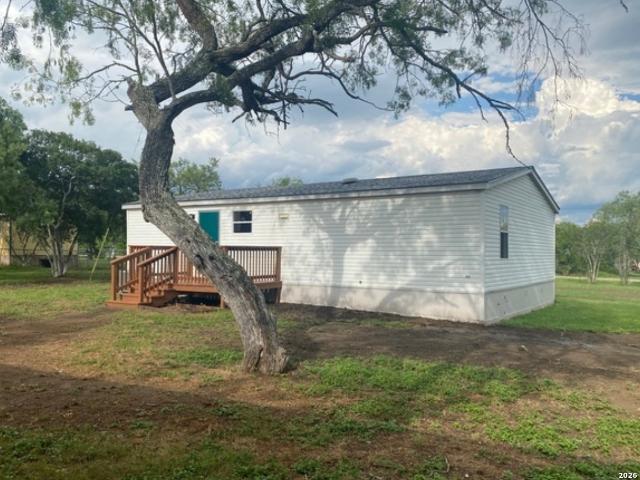 129 Oak Park Rd, Adkins, TX 78101 | MLS #1946 | Compass