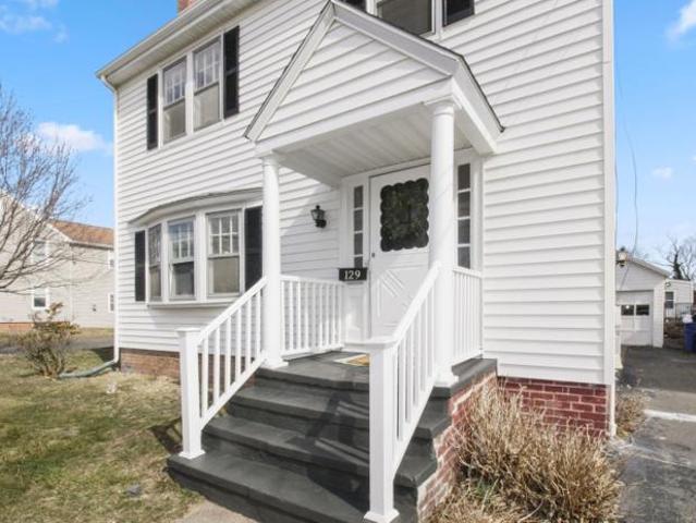 129 Ocean View St, New Haven, CT 06512