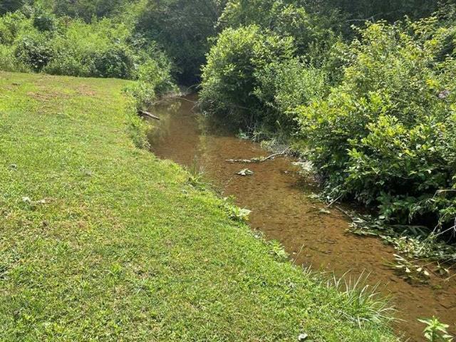 129 Old Slow Creek