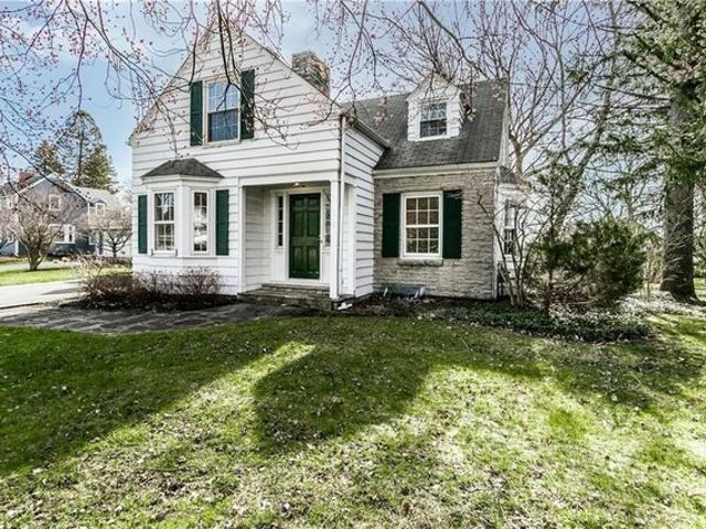 129 Orvilton Dr, Syracuse, NY 13214