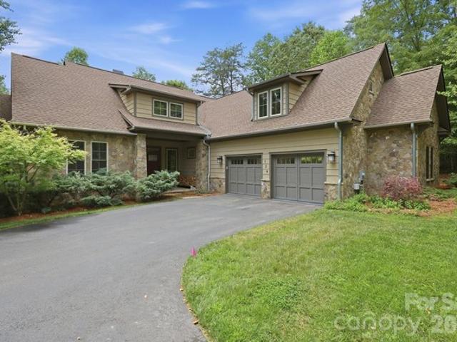 129 Orvis Stone Cir, Biltmore Lake, NC 28715