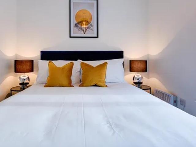 129 Love Lane, London, CR4 3AW, United Kingdom | 2 bed apartment for rent #139402444 | Rentberry