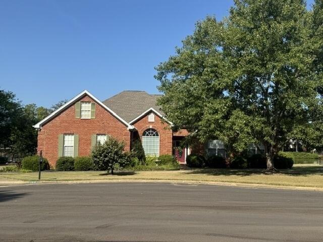 129 Lake Ridge Dr, Saltillo, MS 38866