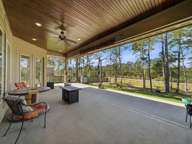 129 Magnolia Reserve Loop, Magnolia, TX 77354