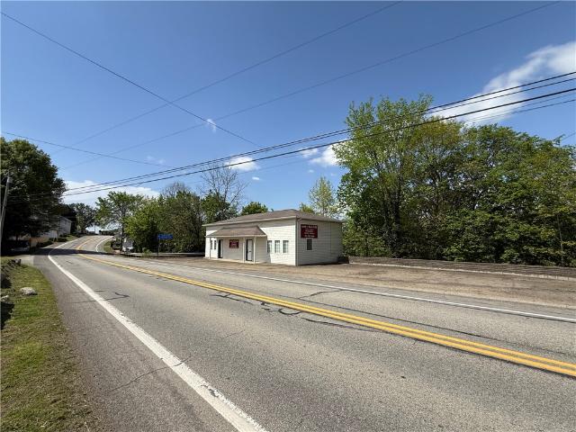 129 Main St