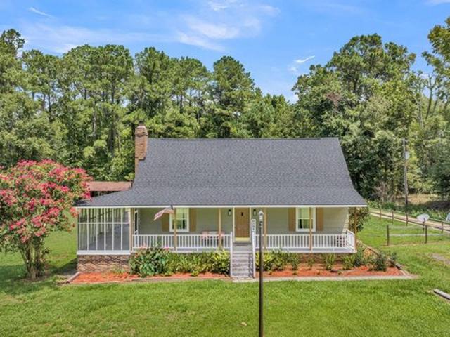 129 Melrose Pl, Moncks Corner, SC 29461