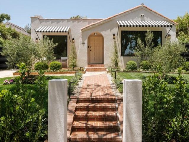 129 N Almont Dr, Los Angeles, CA 90048