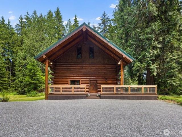 129 N Lake Roesiger Rd, Snohomish, WA 98290