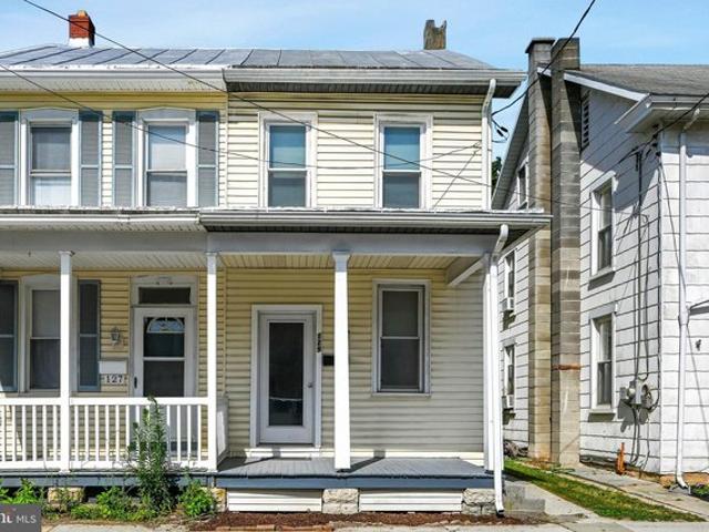 129 N Railroad St, Annville, PA 17003