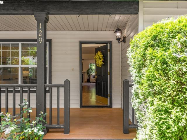 129 ne danbury ave