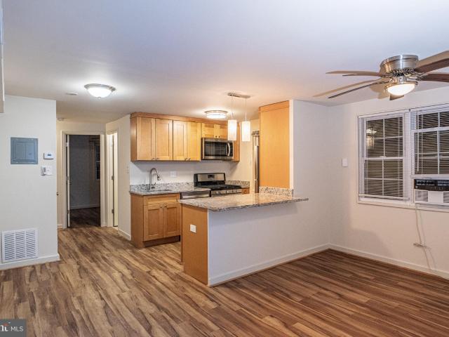 129 S Courthouse Rd, Unit 9, Arlington, VA 22204 | MLS #VAAR2067 | Compass