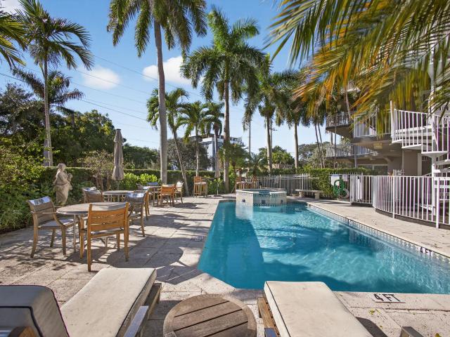 129 S Golfview Rd, Unit 7, Lake Worth Beach, FL 33460 | MLS #R11143 | Compass