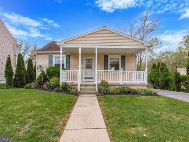 129 S Martin Ln, Norwood, PA 19074