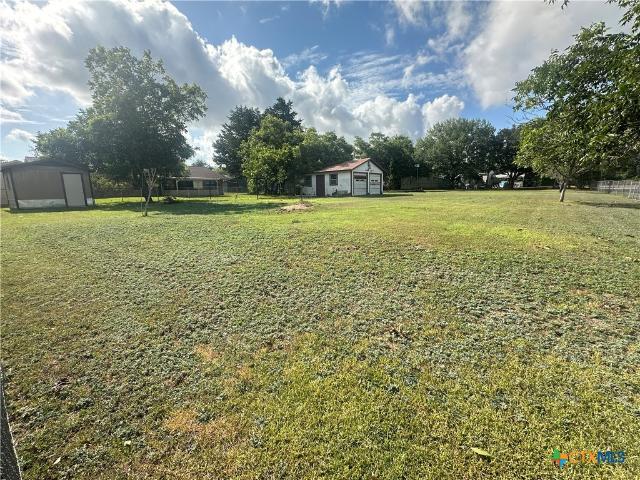 129 S Pecan Street