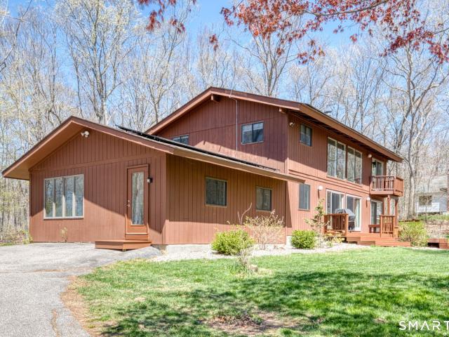 129 Sawmill Brook Ln, Mansfield, CT 06250 | MLS #24167 | Compass