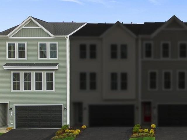 129 Sapphire St, Stephenson, VA 22656
