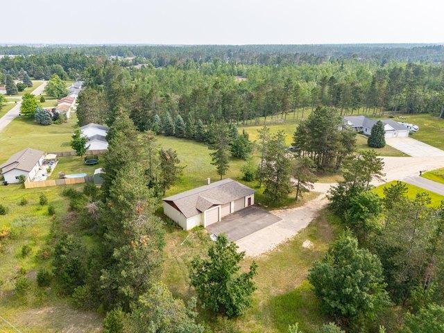 129 Paradise Dr, Gaylord, MI 49735
