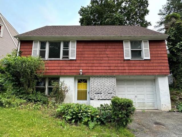 129 Pitt St, Bridgeport, CT 06606