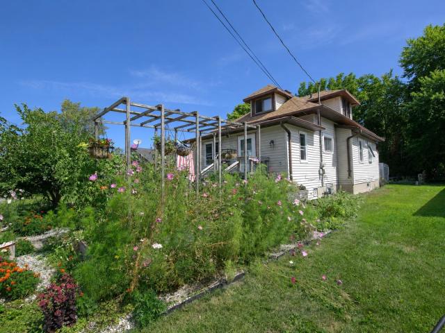 129 plummer avenue