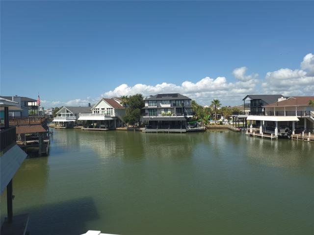 129 Quayside Drive