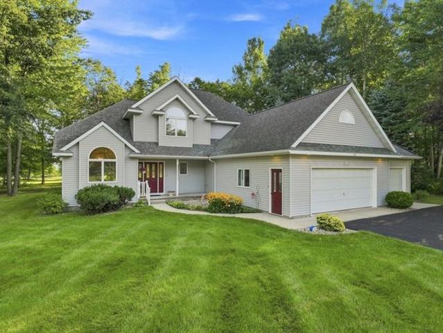 129 Questview Dr, Houghton Lake, MI 48629