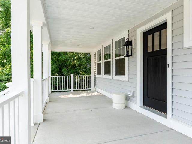 129 Rockland Ave