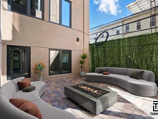 129 Russell Street, Unit 1S