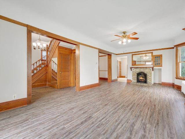 129 W 33rd Street