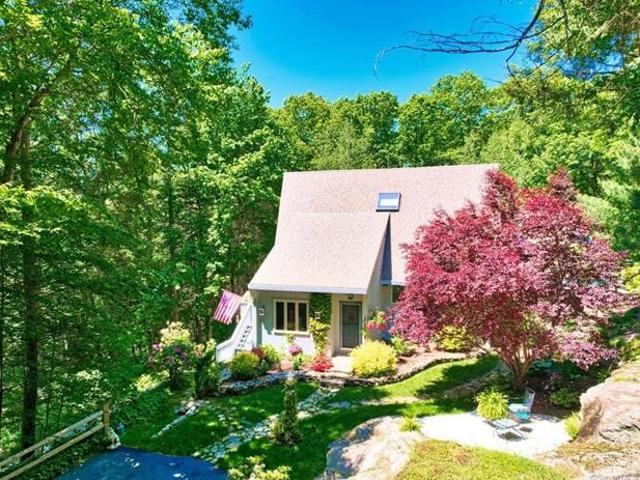 129 W Hill Rd, Thomaston, CT 06787